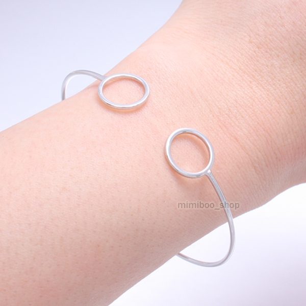 Open Circles Bracelet on Luulla