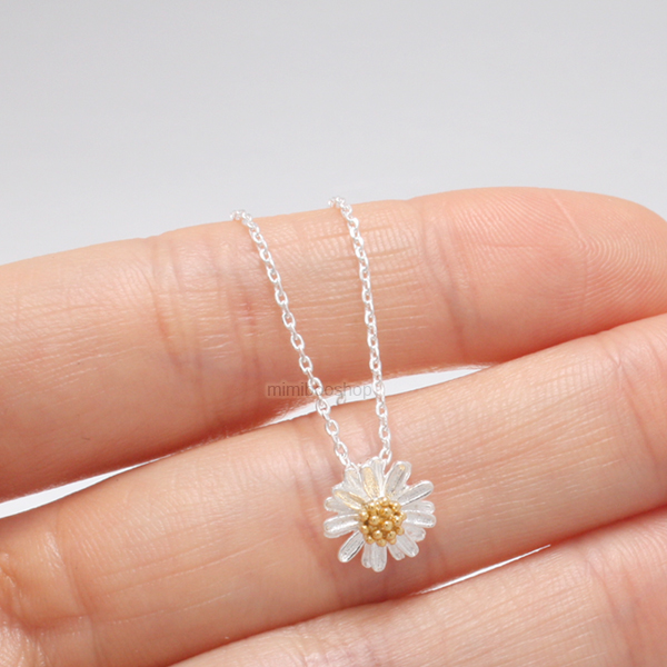 Spring Flower Necklace on Luulla